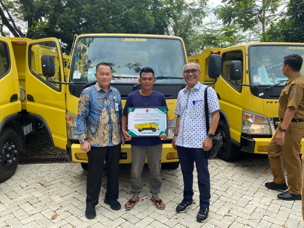 Tanah Bumbu Raih Penghargaan Adipura 2023 dan Proklim Trophy Utama 2024 ...